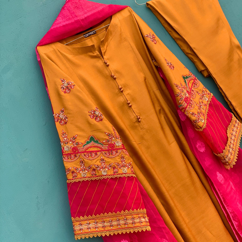 Embroidered Golden frock 3PC – Corner